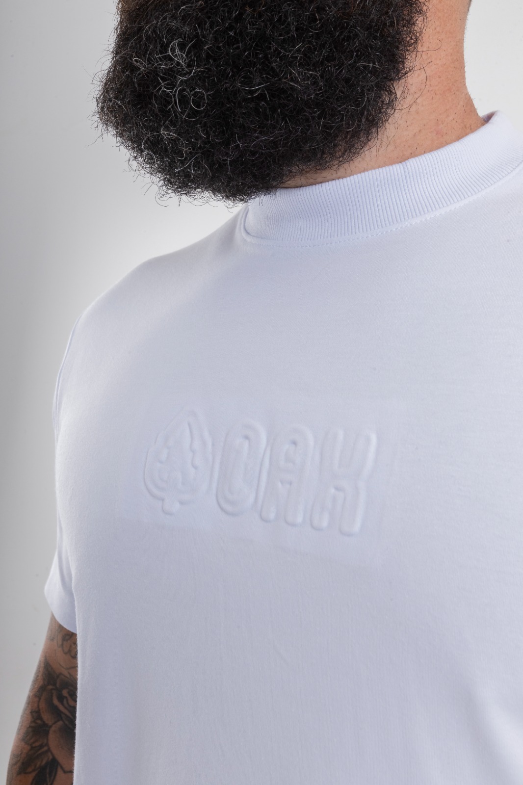 CAMISETA EMBOSSING LINE OAK BRANCO - OAK MensWear