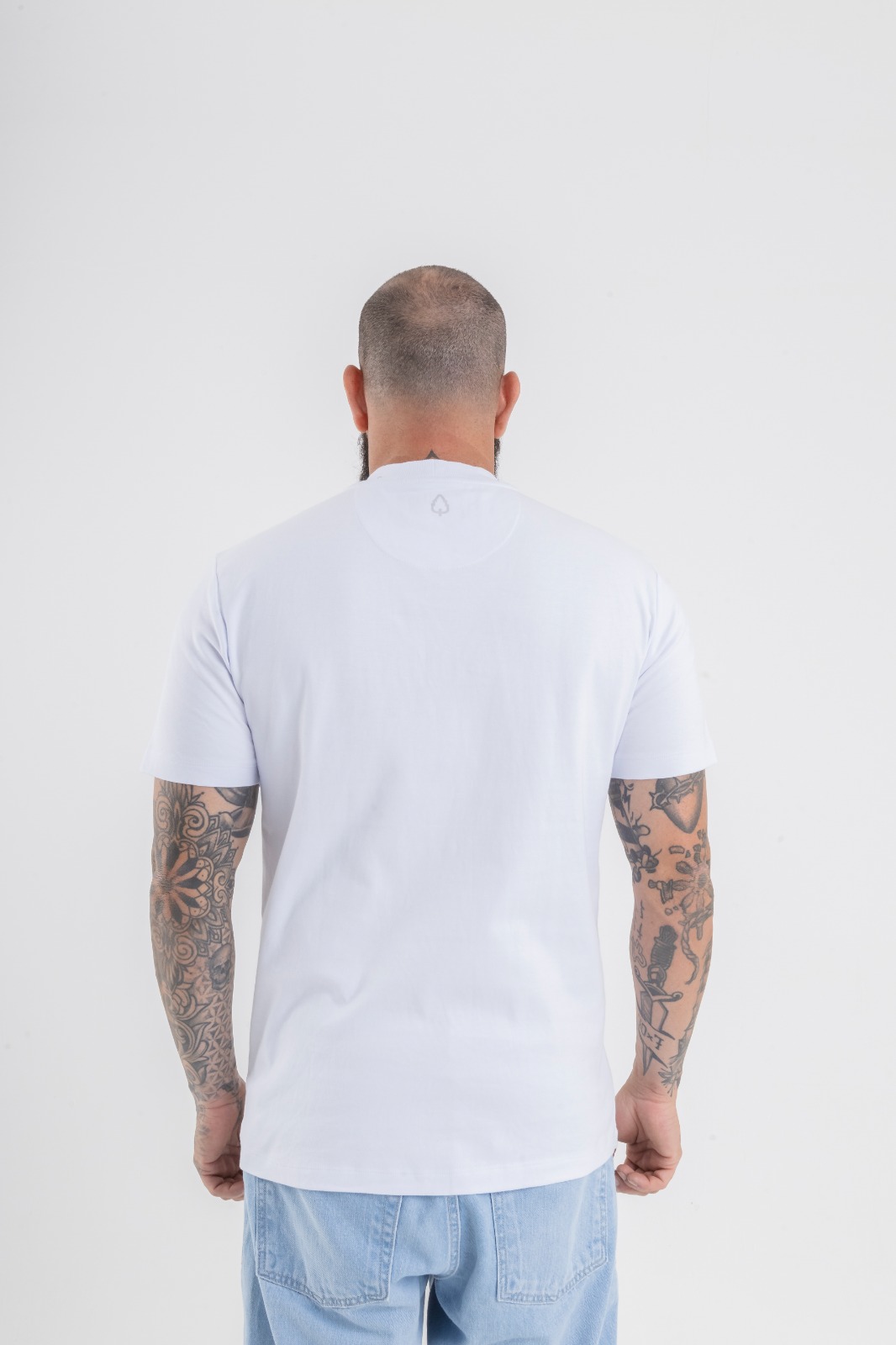 CAMISETA EMBOSSING LINE OAK BRANCO - OAK MensWear