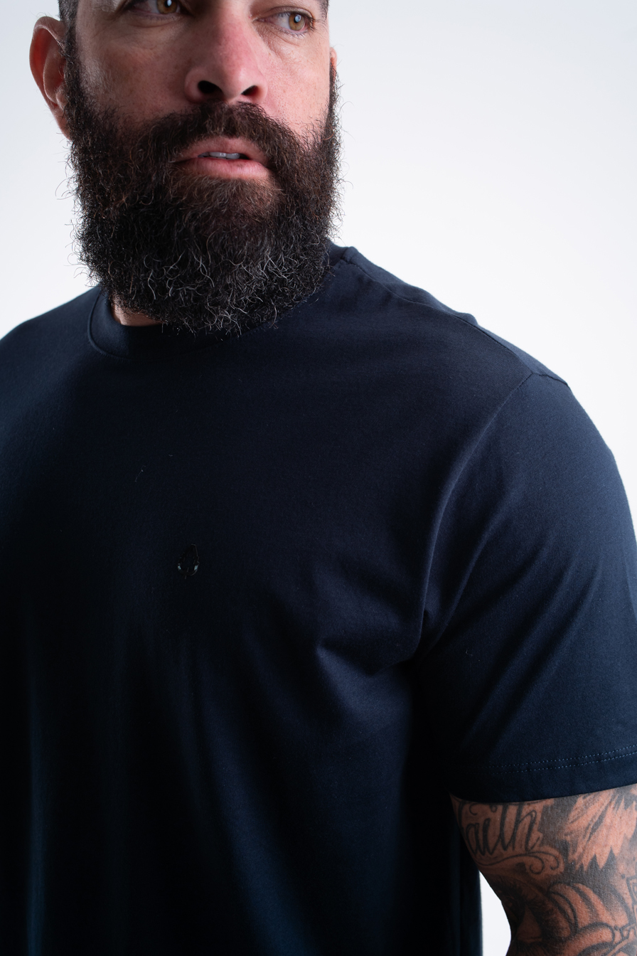 CAMISETA PIMA AZUL MARINHO - OAK MensWear